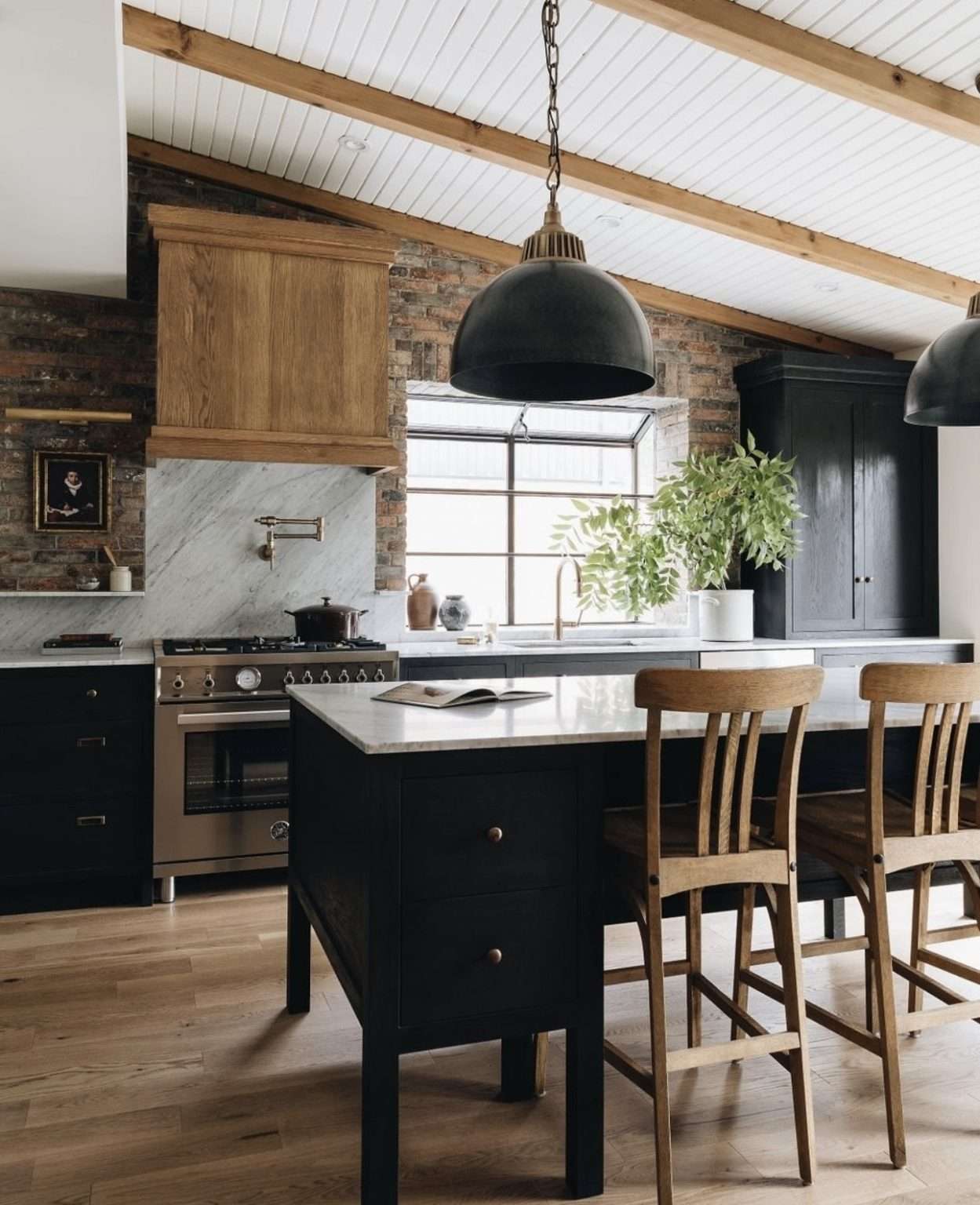 21 Kitchen Island Lighting Ideas To Make a Statement