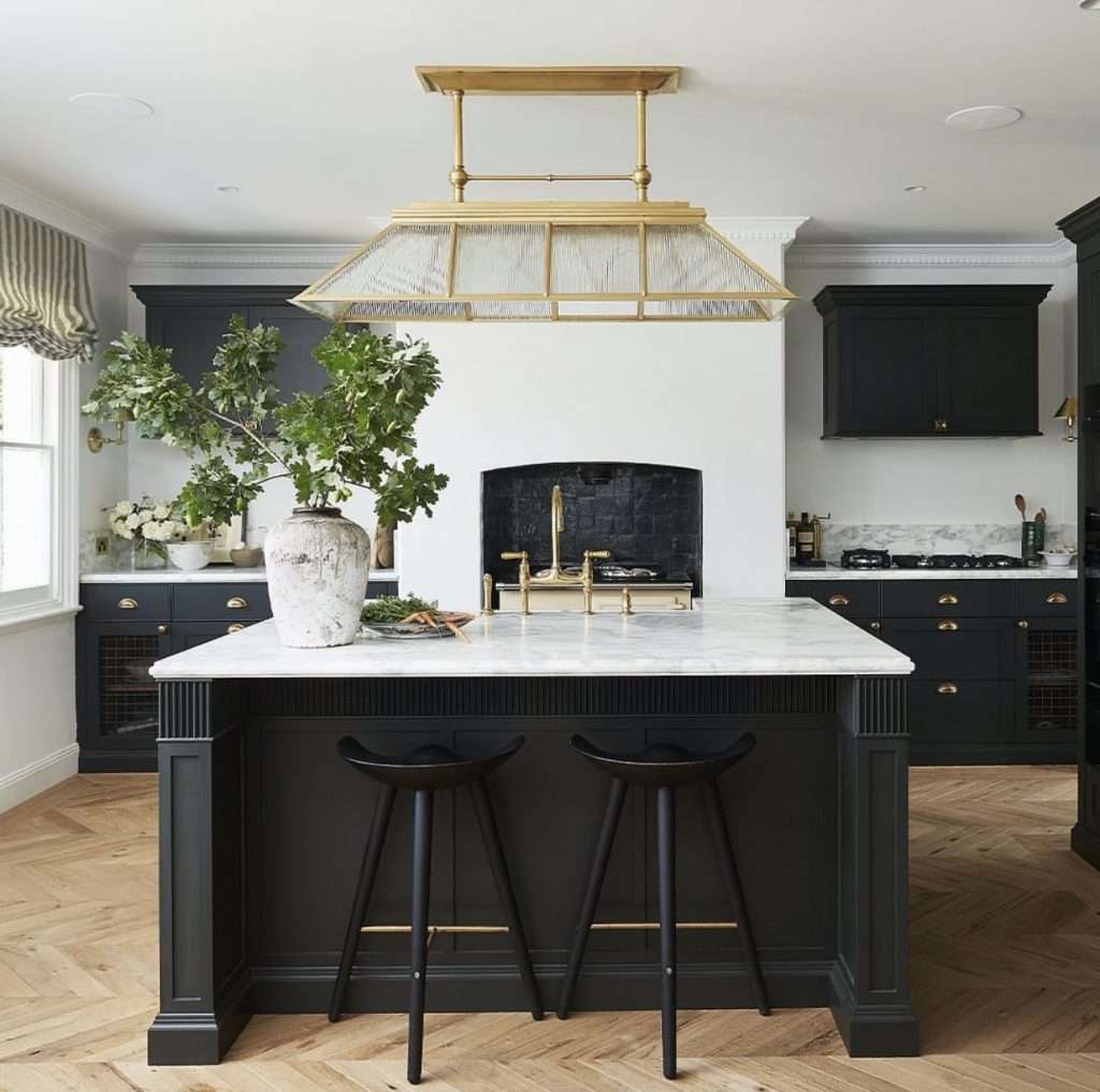 21 Kitchen Island Lighting Ideas To Make a Statement