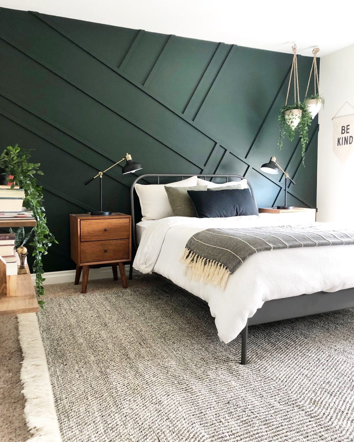 30 Incredible Dark Green Wall Ideas