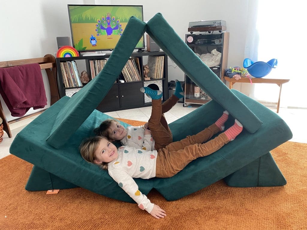 45 Creative Nugget Couch Ideas