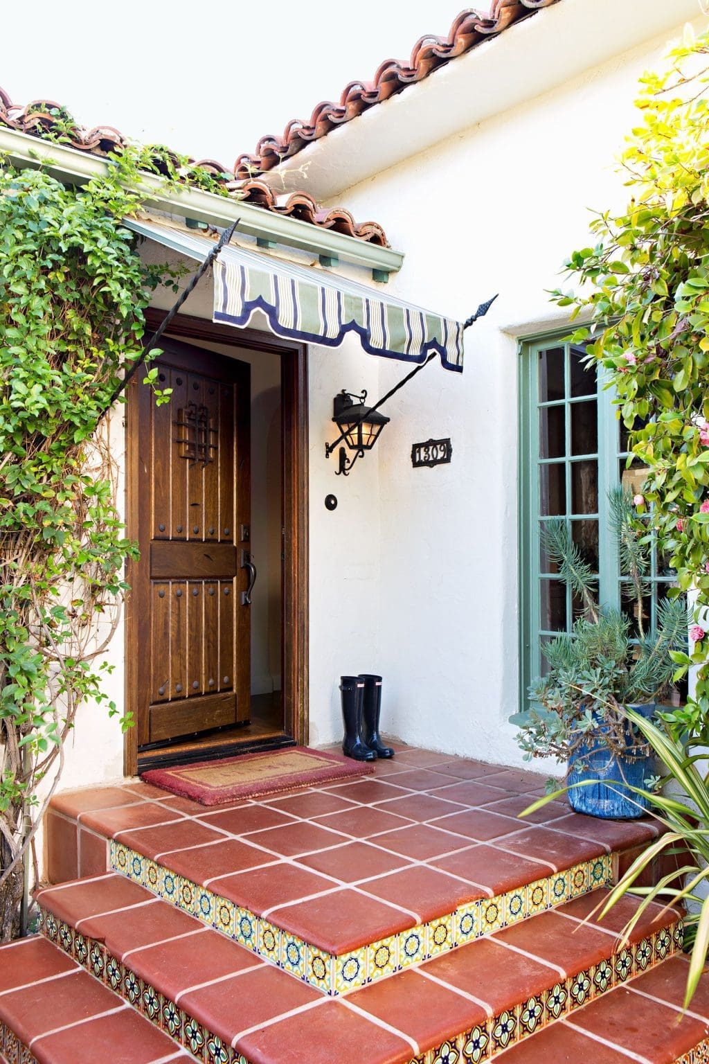 16 Most Popular Outdoor Stairs Designs (With Photos)