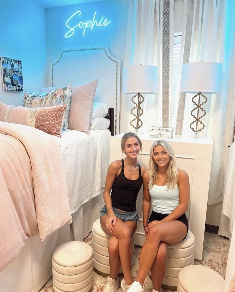 40 Insanely Cute College Dorm Room Ideas for Girls
