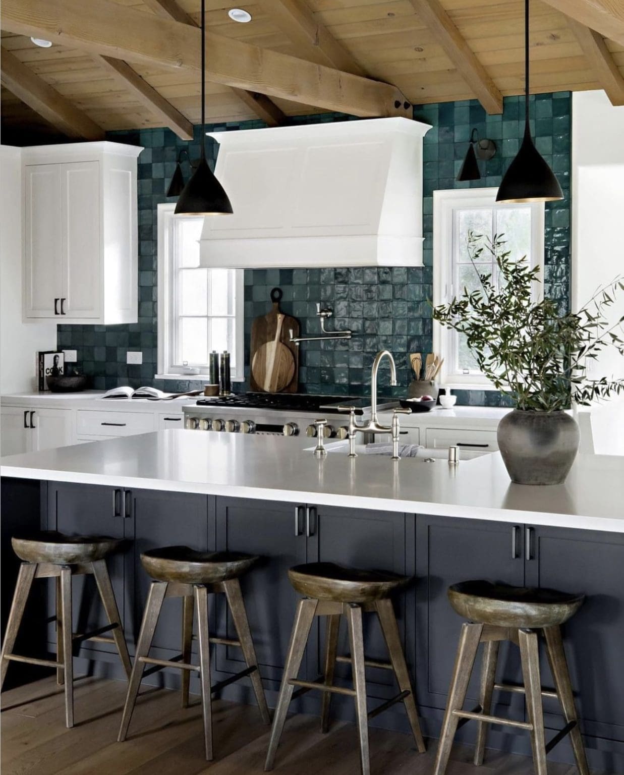25 Best Modern Farmhouse Kitchen Ideas