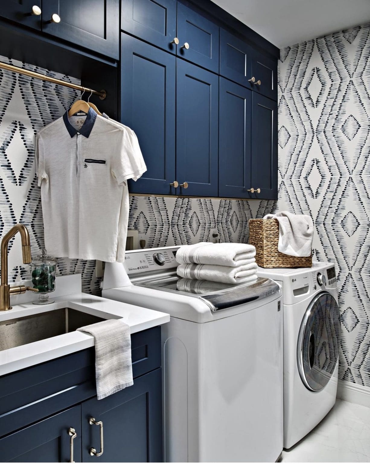 24 Super Chic Laundry Room Ideas You'll Love