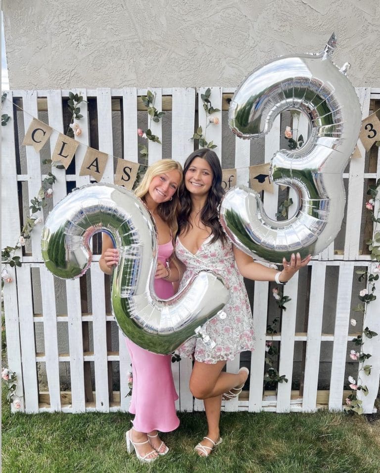 34 Best Backyard Graduation Party Ideas