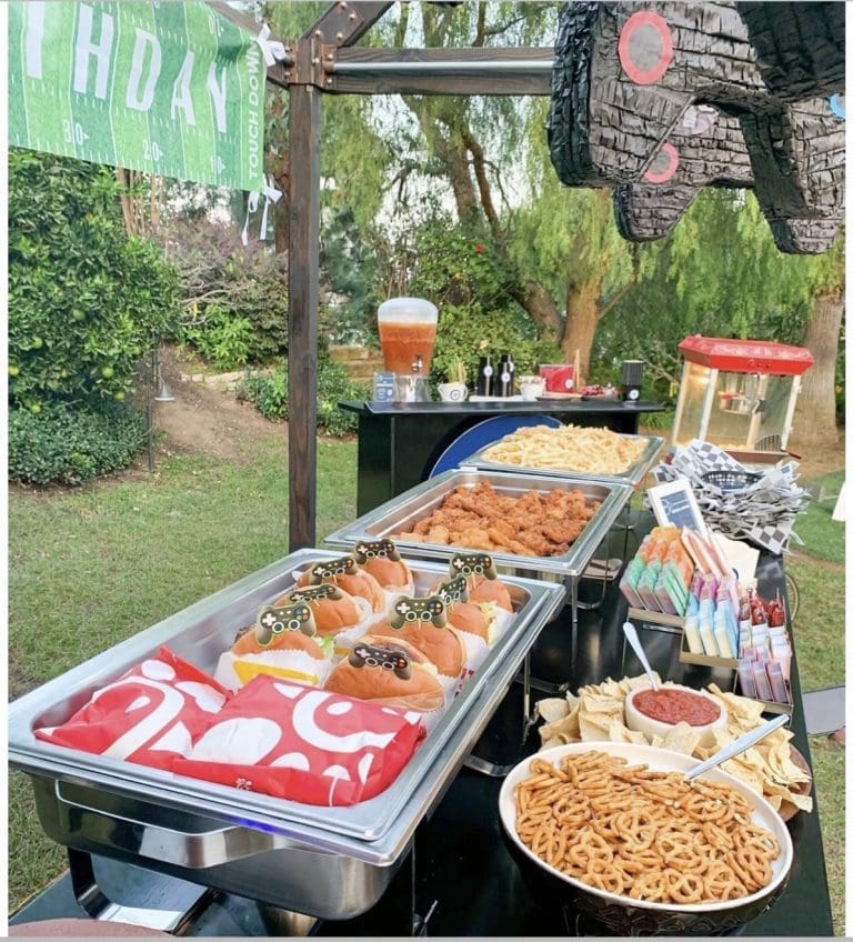 34 Best Backyard Graduation Party Ideas