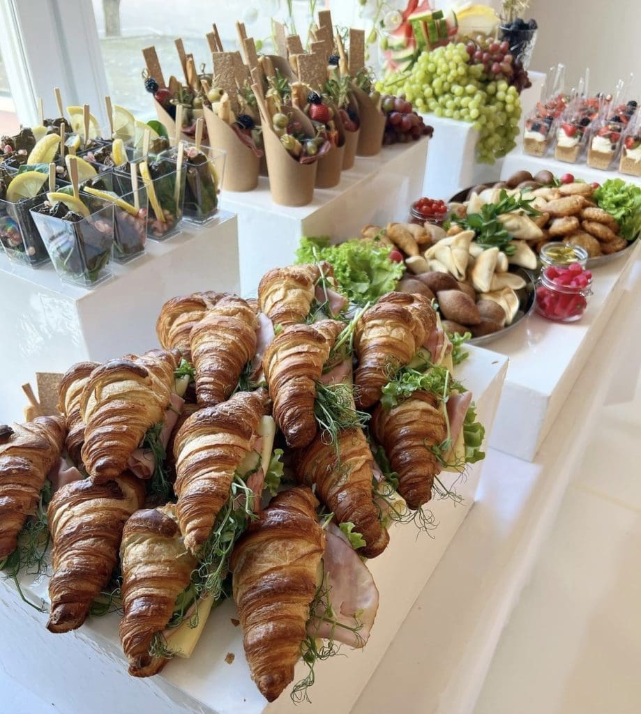 24 Best Graduation Party Food Ideas For Every Palate