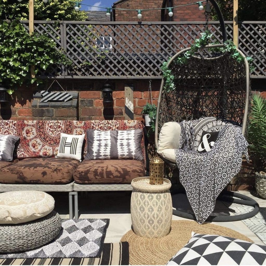 24 Stunning Bohemian Backyard Ideas