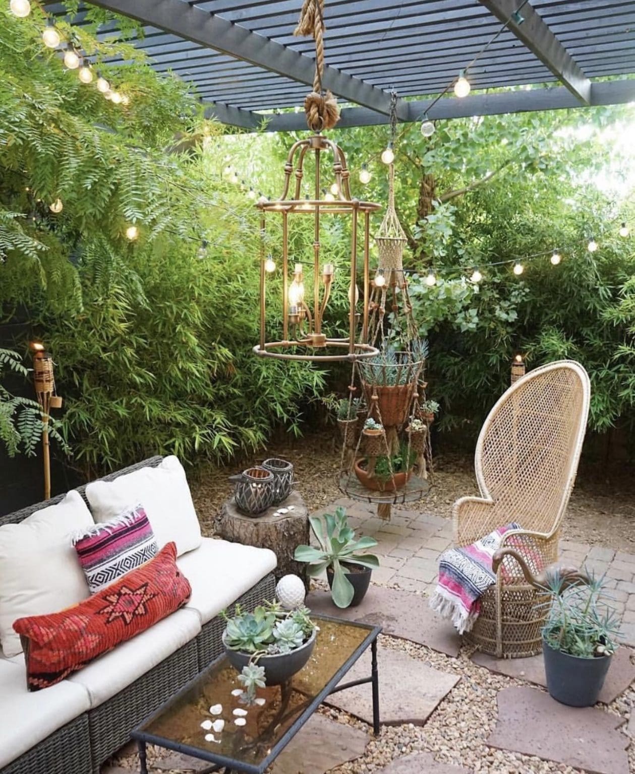 24 Stunning Bohemian Backyard Ideas