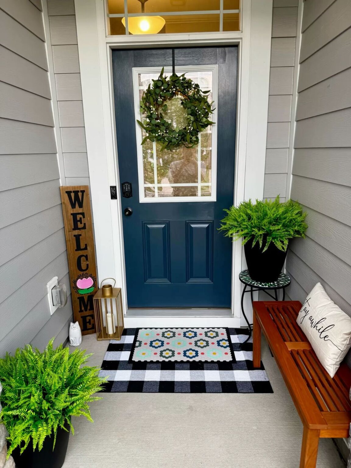 24 Super Cute Small Front Porch Ideas You'll Love
