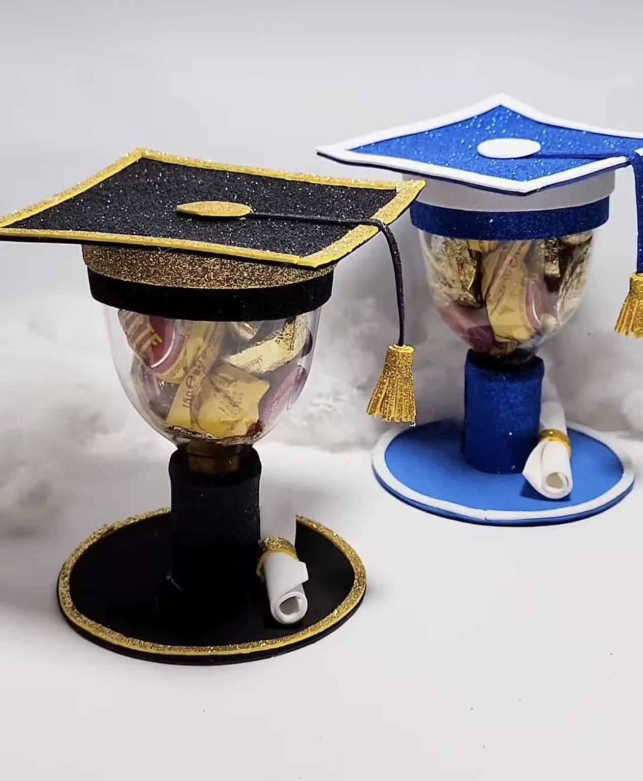 27 Best Graduation Party Centerpieces to Make a Statement