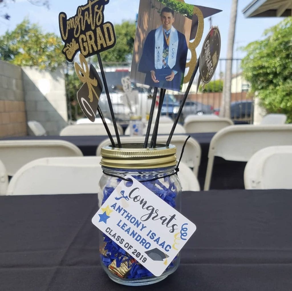 27 Best Graduation Party Centerpieces to Make a Statement