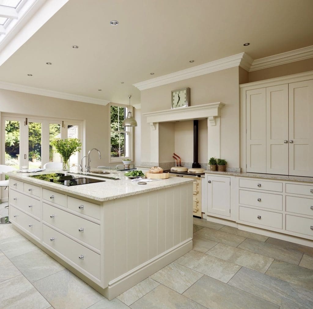 24 Best Cream Kitchen Cabinets to Inspire You