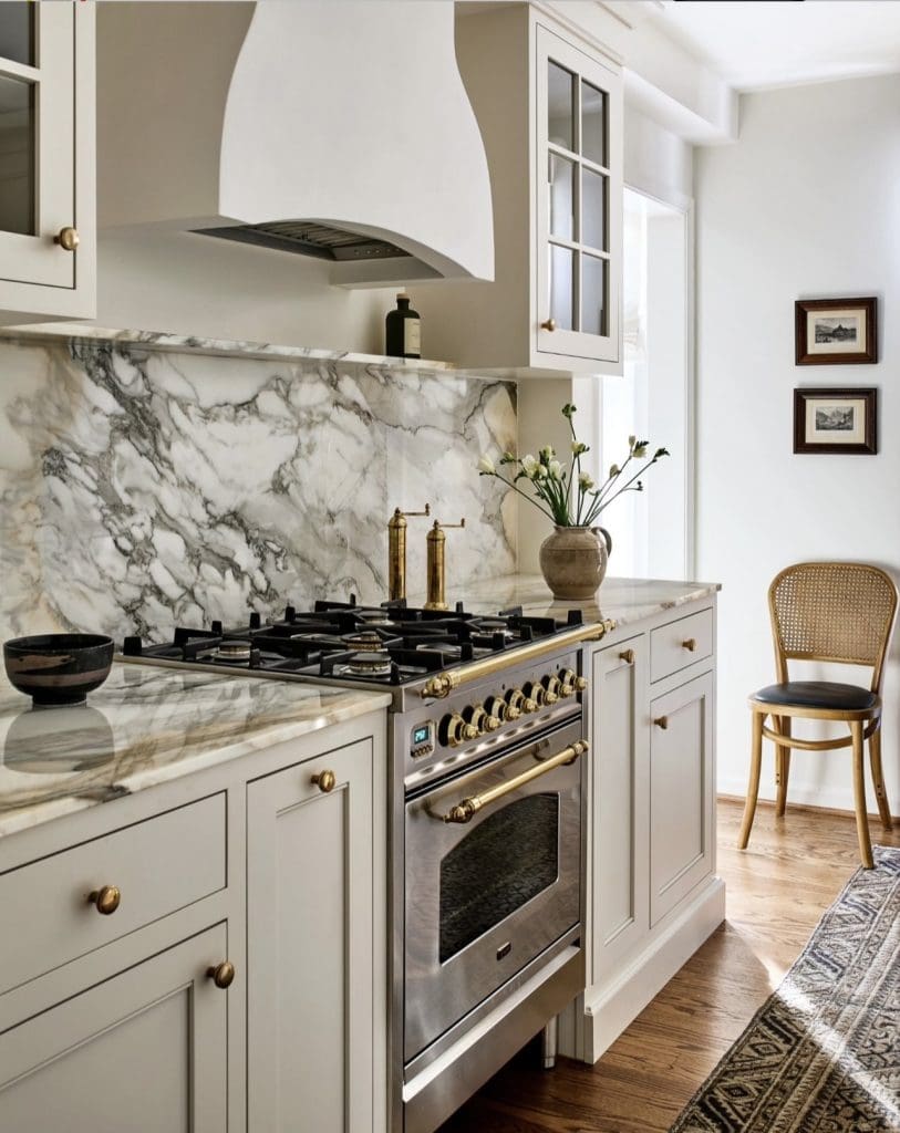 24 Best Cream Kitchen Cabinets to Inspire You