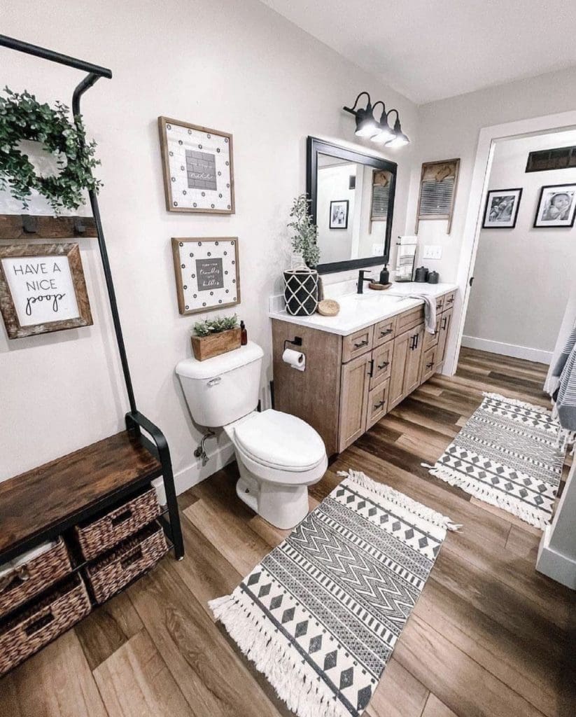 24 Best Farmhouse Bathroom Ideas to Inspire You