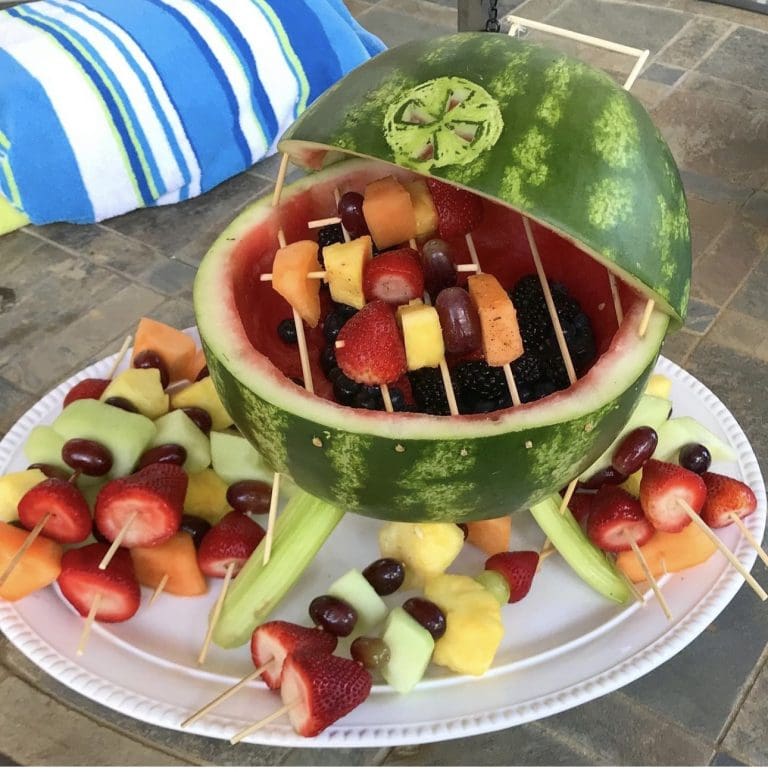 27 Easy and Delicious Pool Party Food Ideas Everyone Will Love