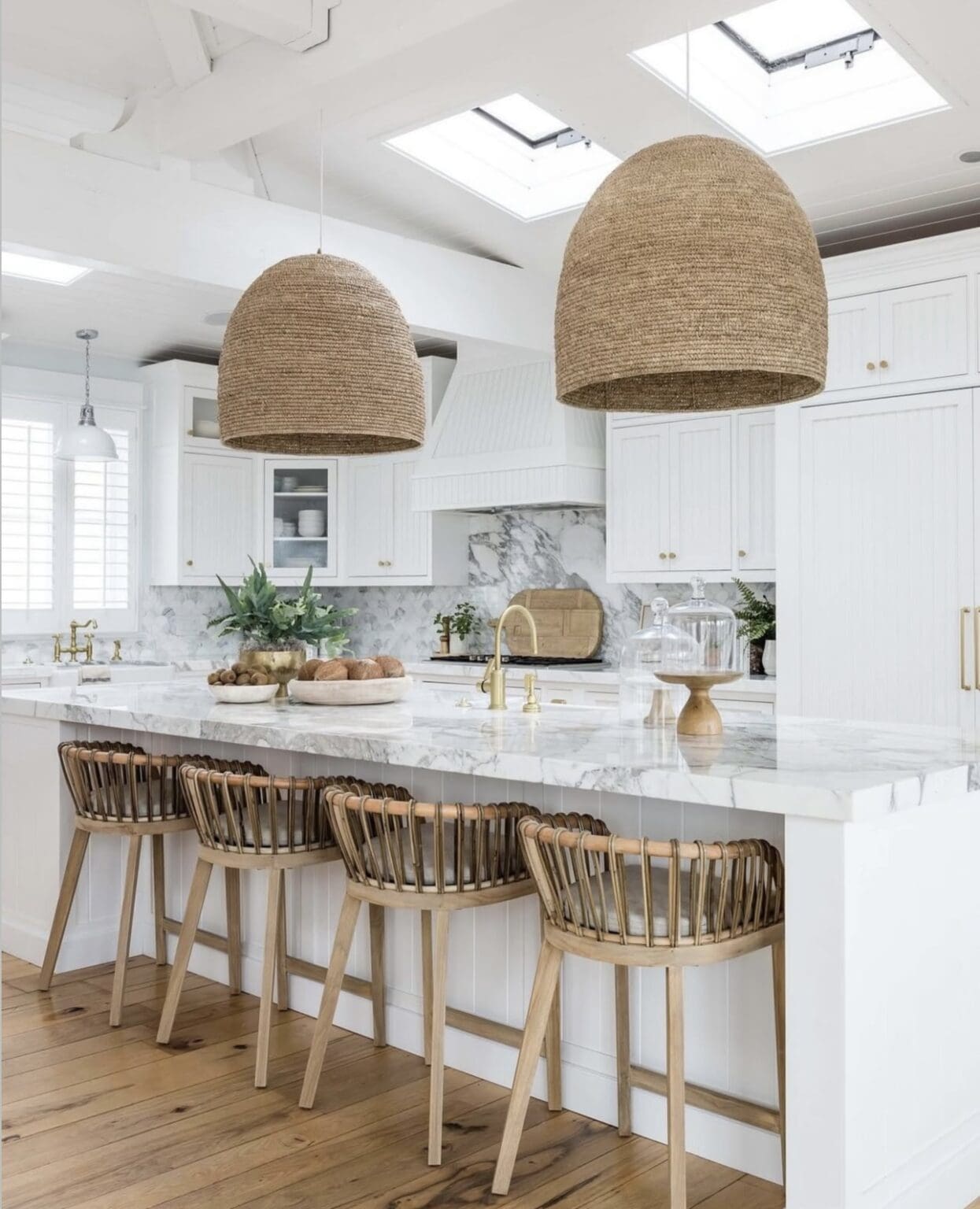 34 Dreamy Coastal Kitchen Ideas to Inspire You