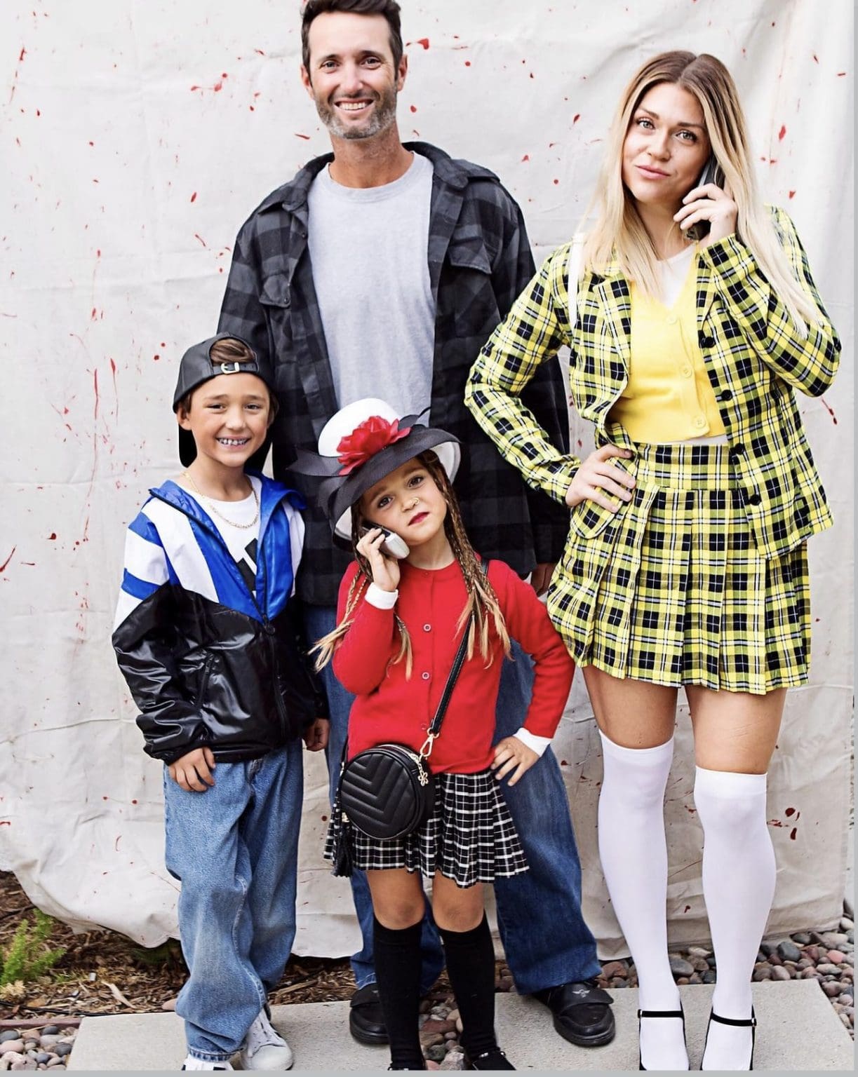 34 Best Family Costume Ideas That Everyone Will Love