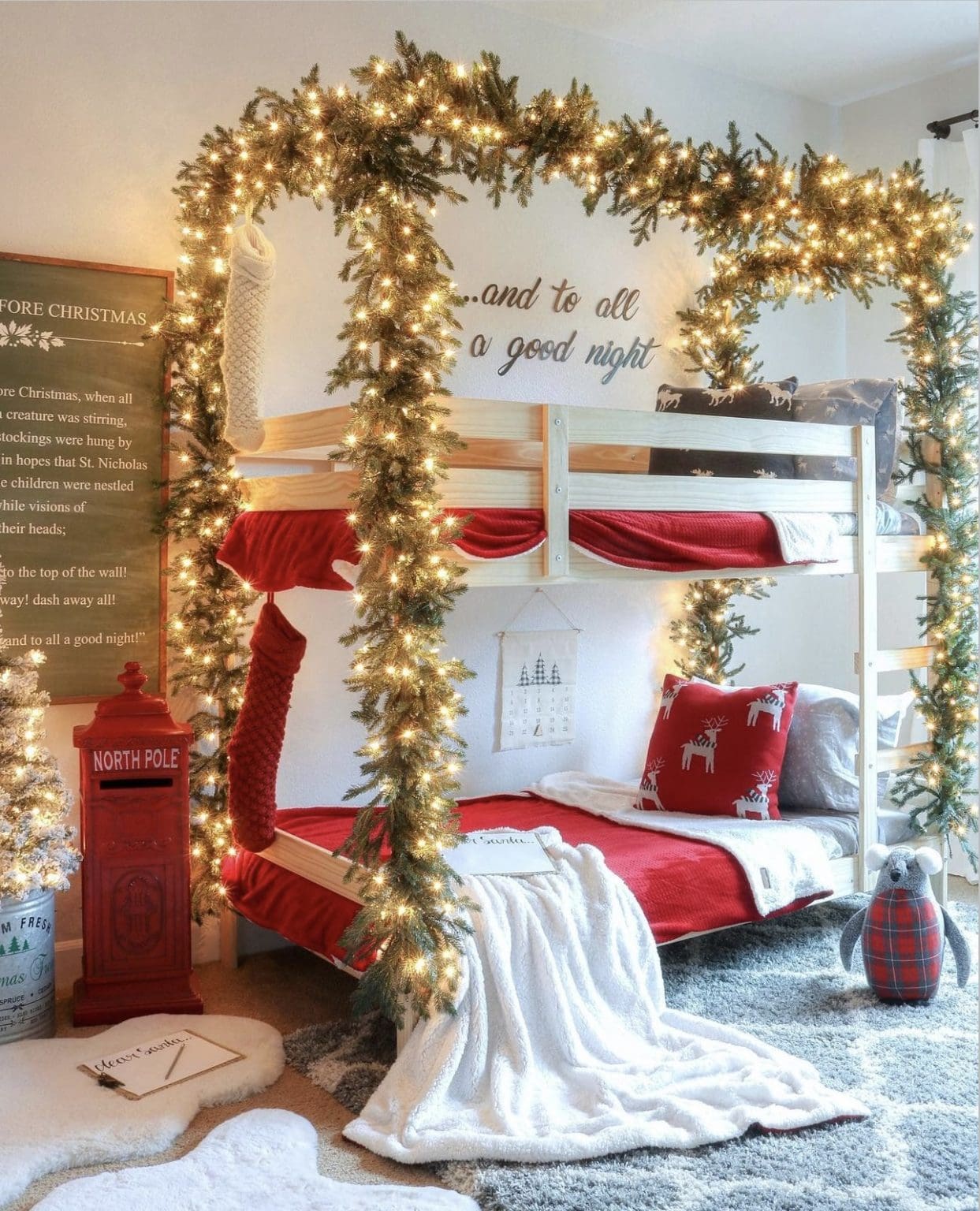 34 Cozy Christmas Bedroom Decor Ideas for a Festive Feel