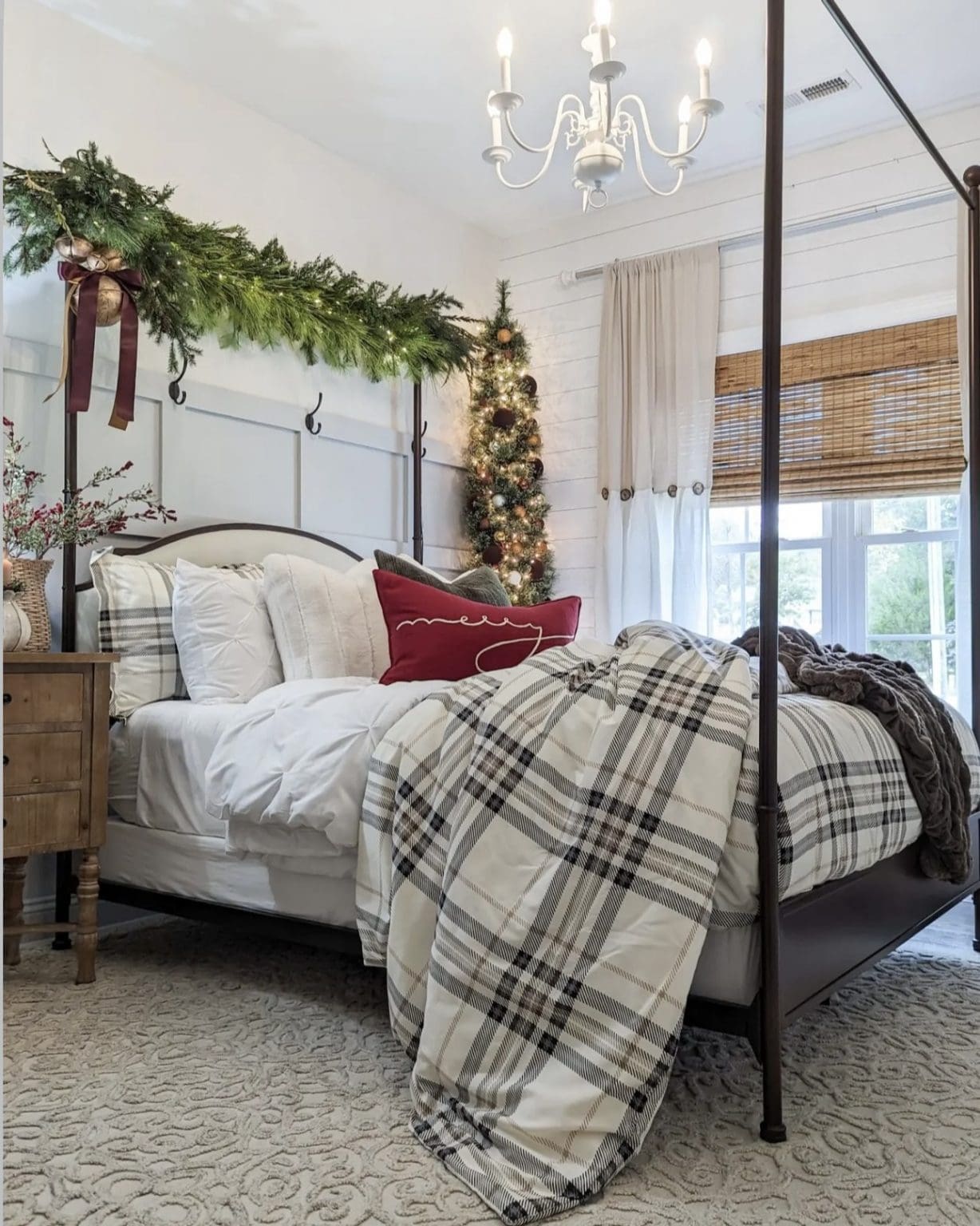 34 Cozy Christmas Bedroom Decor Ideas for a Festive Feel