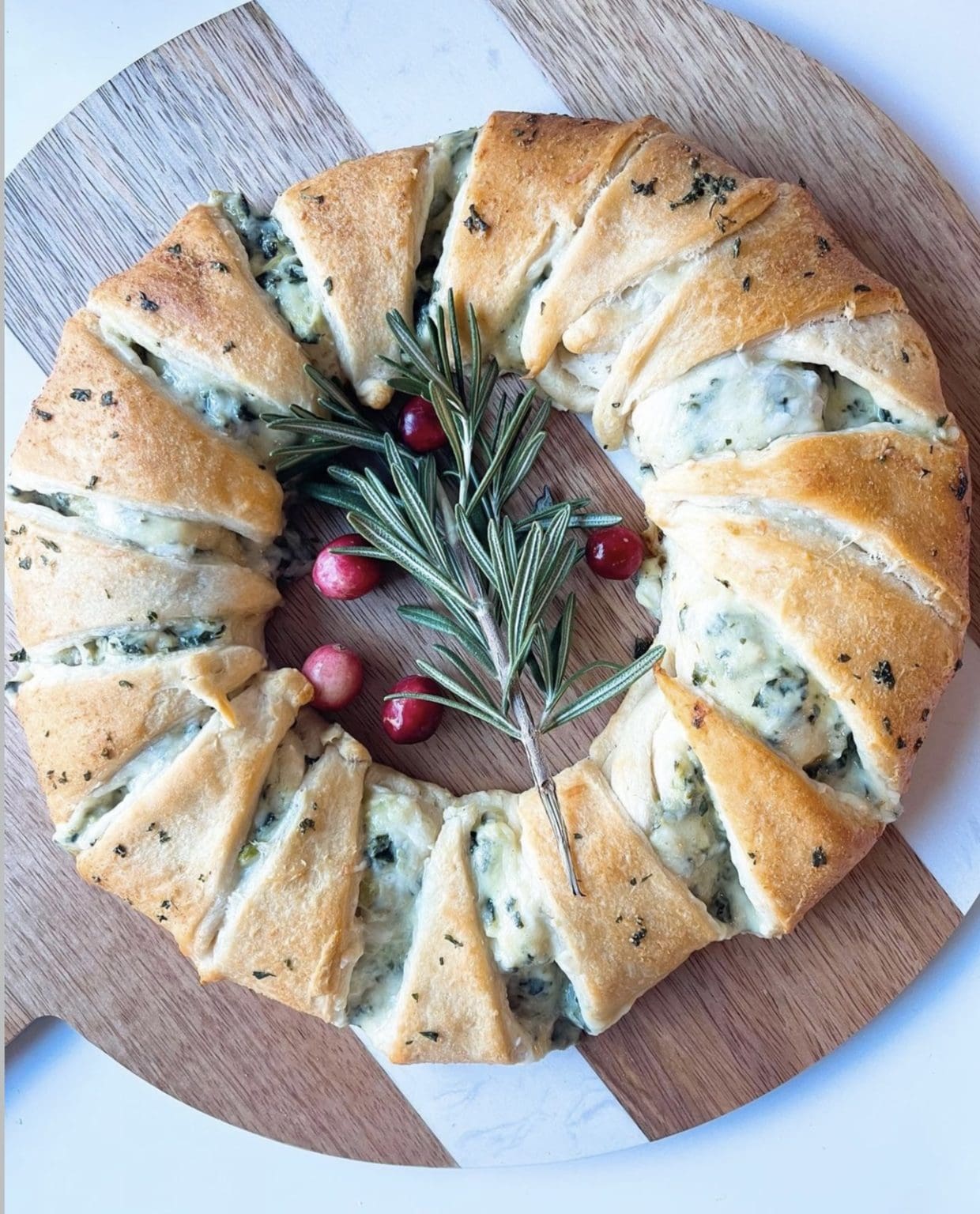 30 Delicious Christmas Party Appetizers to Impress Your Guests