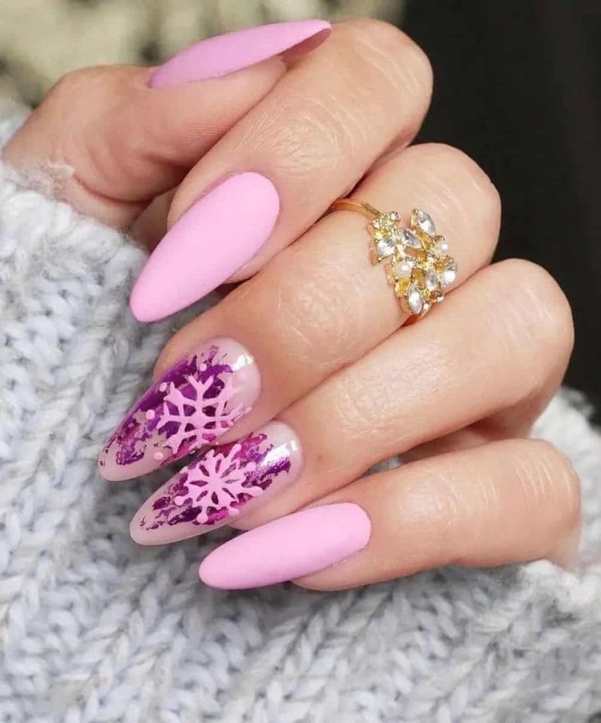 30 Insanely Cute Pink Christmas Nail Ideas to Inspire You