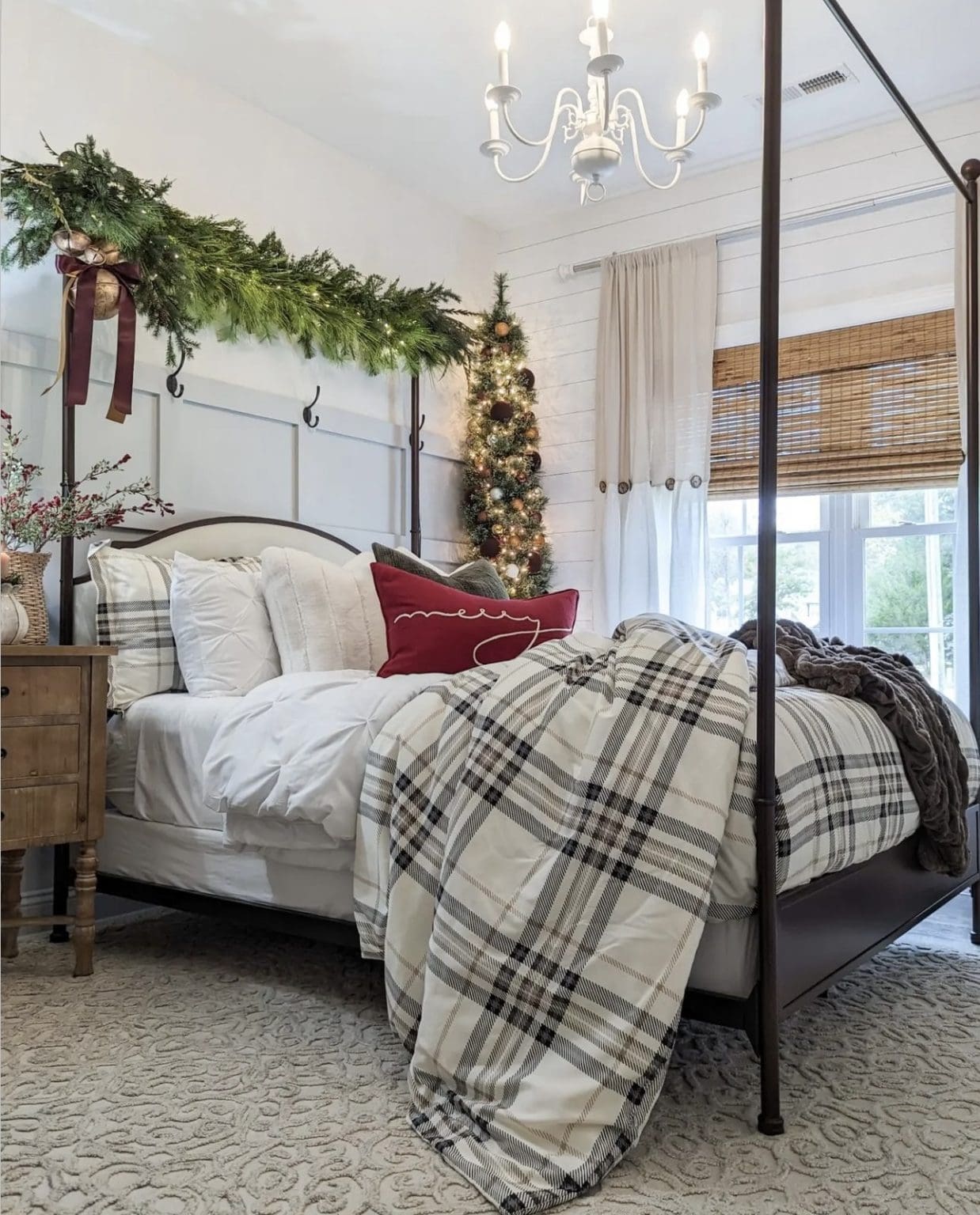 40 Farmhouse Christmas Decor Ideas for a Rustic Holiday Charm