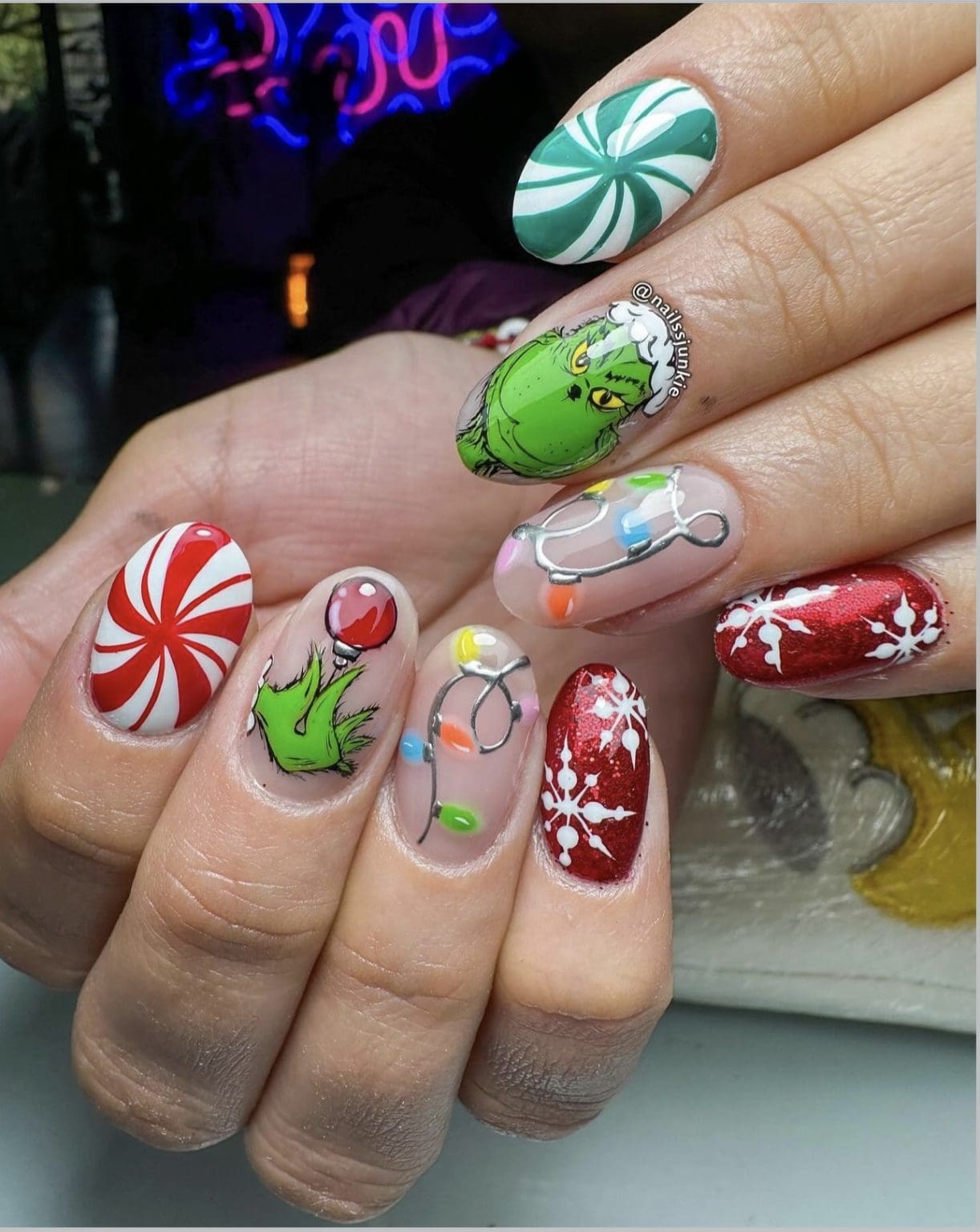 24 Genius Grinch Nail Ideas to Steal the Show This Christmas
