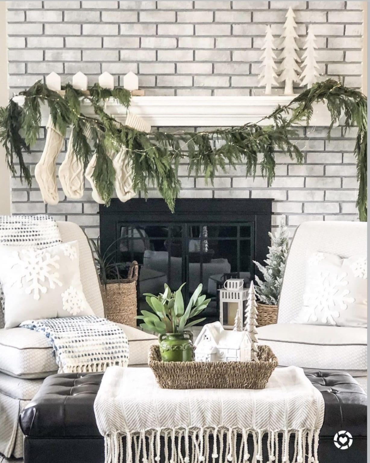 29 Winter Decor Ideas for a Warm and Inviting Home