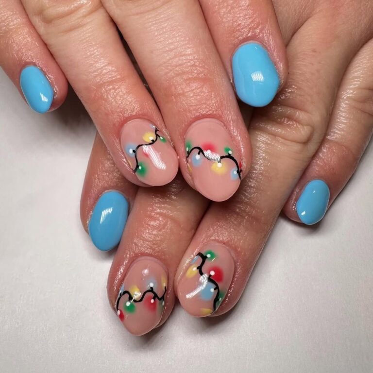 24 Blue Christmas Nail Ideas to Capture Winter Magic