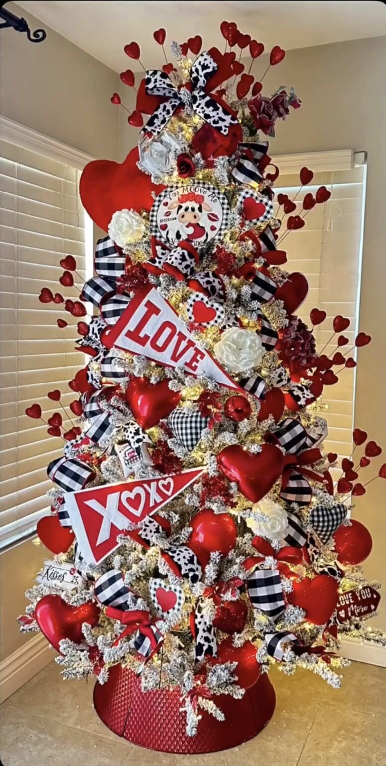 34 Stunning Valentine’s Tree Ideas to Celebrate Love