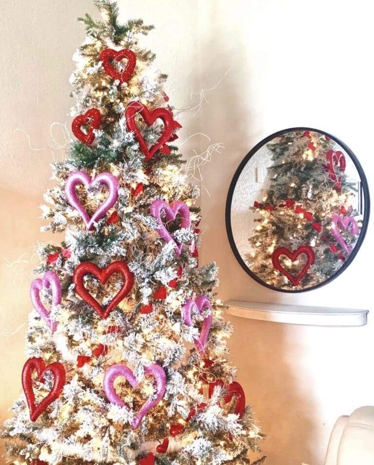 34 Stunning Valentine’s Tree Ideas to Celebrate Love