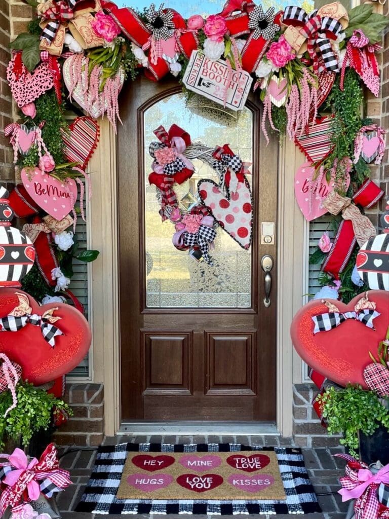 24 Romantic Valentine's Day Front Door Decor Ideas