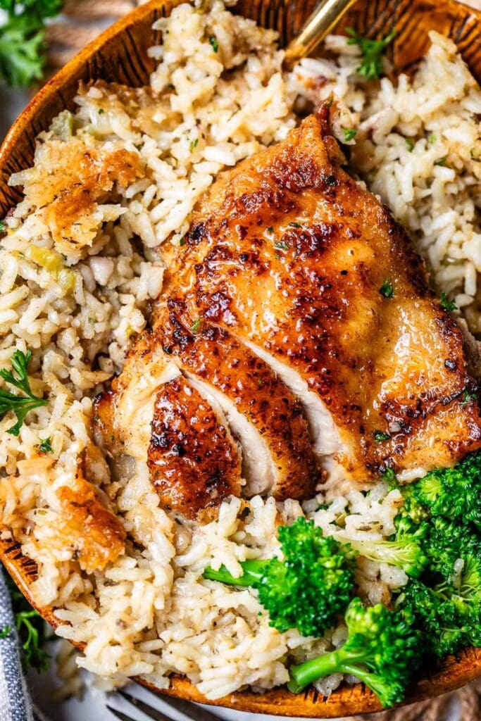 25 Easy and Delicious Chicken Dinner Recipes for Busy Weeknights