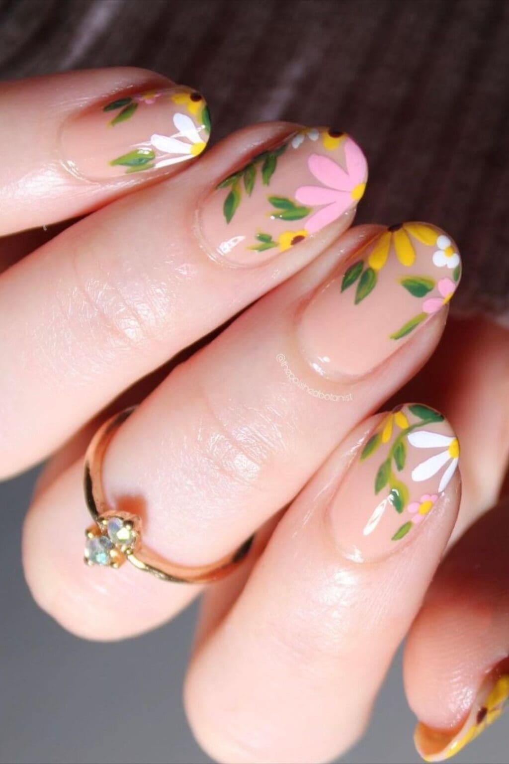 37 Neutral Spring Nail Ideas for a Minimalist Look