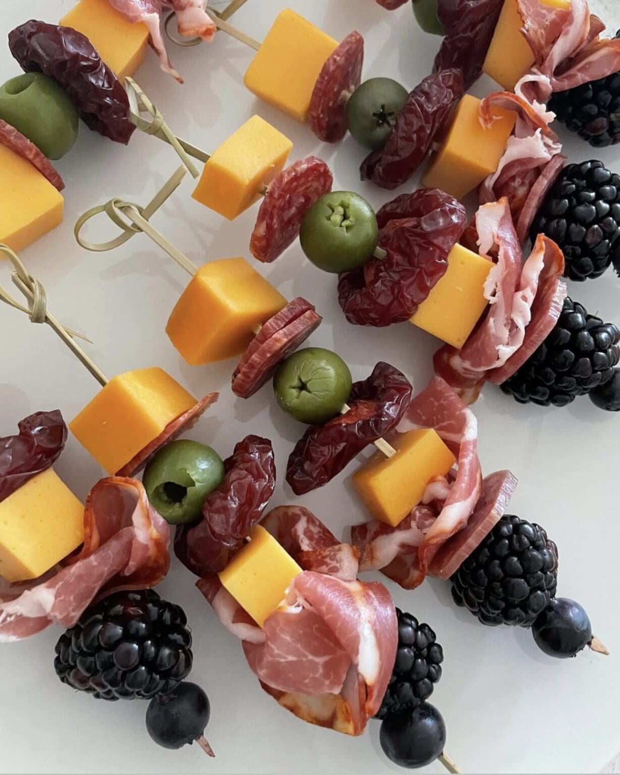 30 Easy and Delicious Charcuterie Skewers for Entertaining
