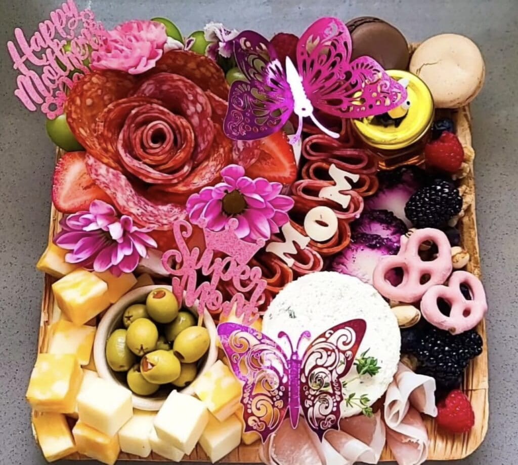 34 Insanely Cute Mother's Day Charcuterie Board Ideas