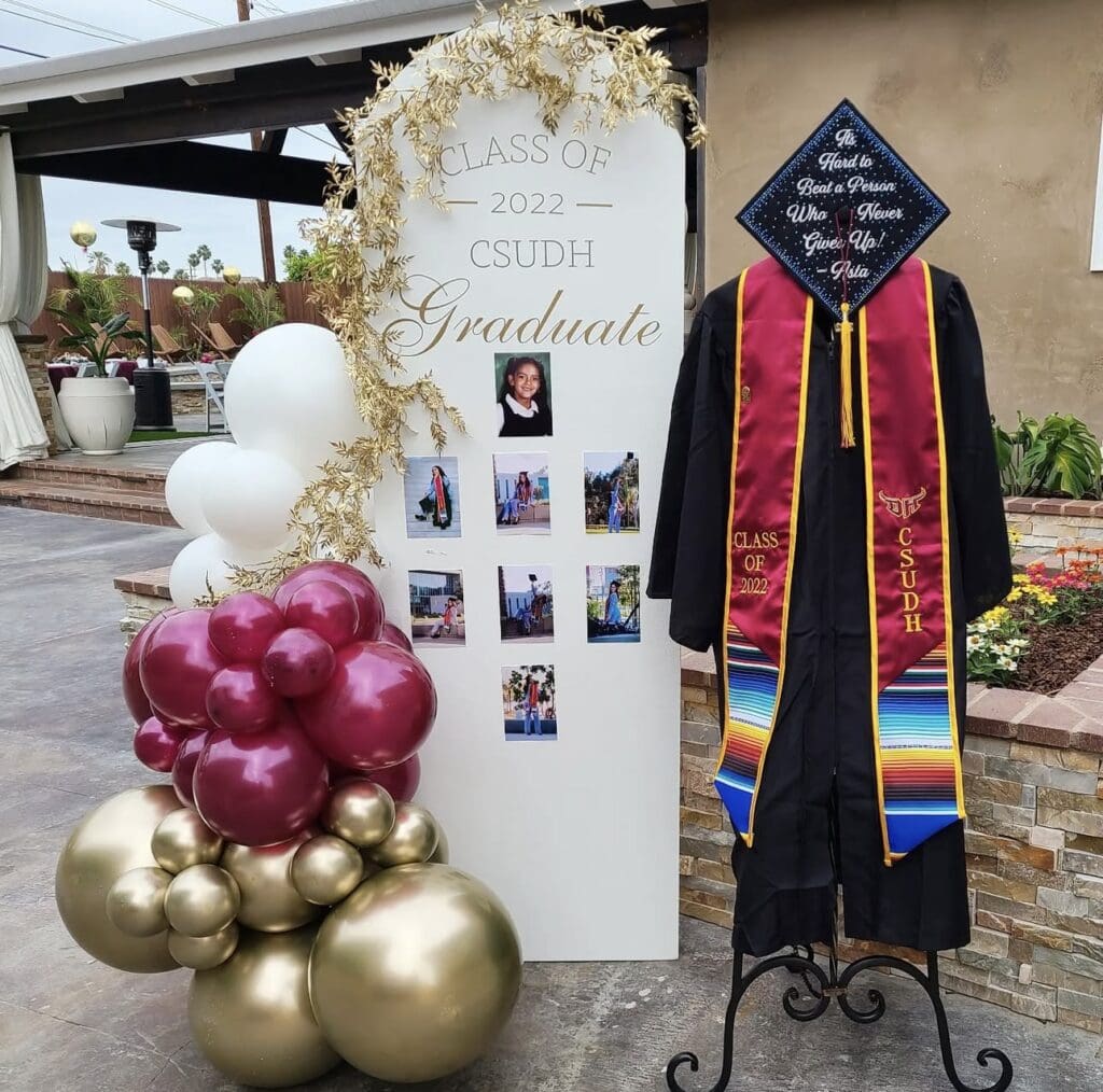 35 Insanely Cute Graduation Party Photo Backdrop Ideas