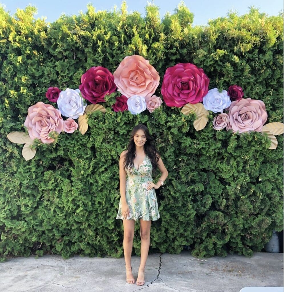 35 Insanely Cute Graduation Party Photo Backdrop Ideas