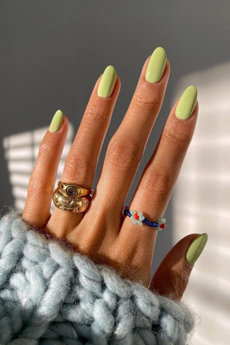 30 Super Cute Green Nail Ideas for Every Season
