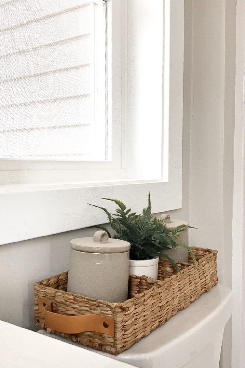 24 Top of Toilet Decor Ideas That Instantly Elevate Your Bathroom