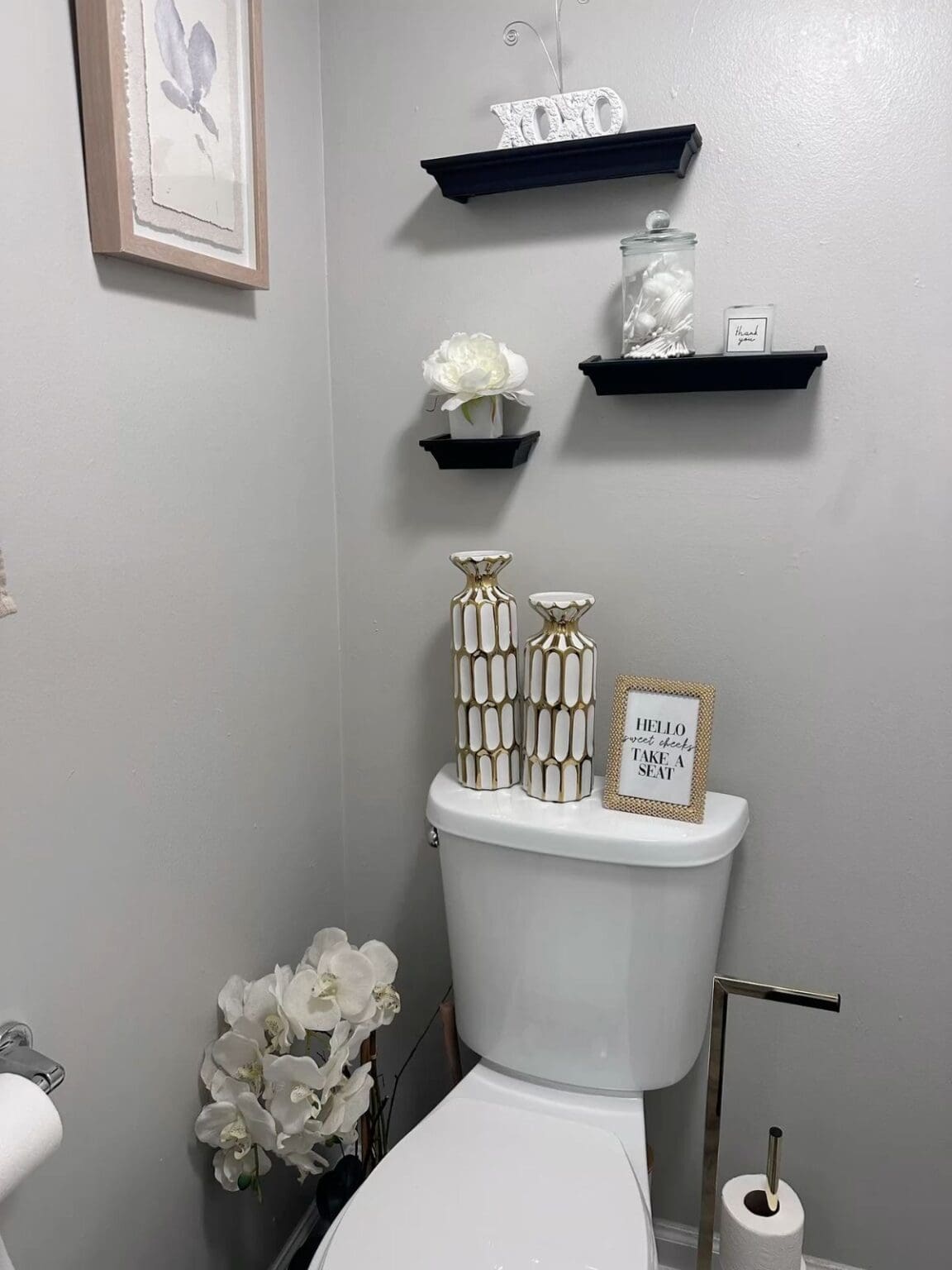 24 Top of Toilet Decor Ideas That Instantly Elevate Your Bathroom