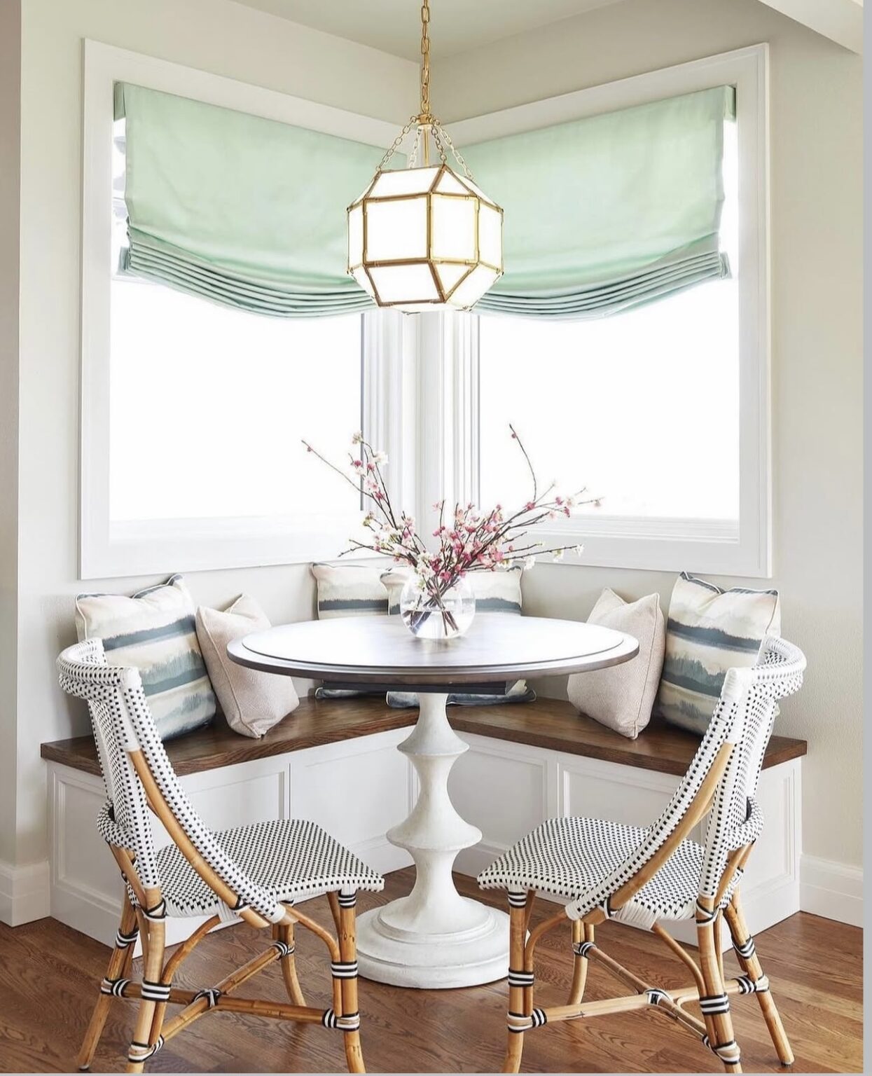 20 Stunning Breakfast Nook Ideas for Every Style