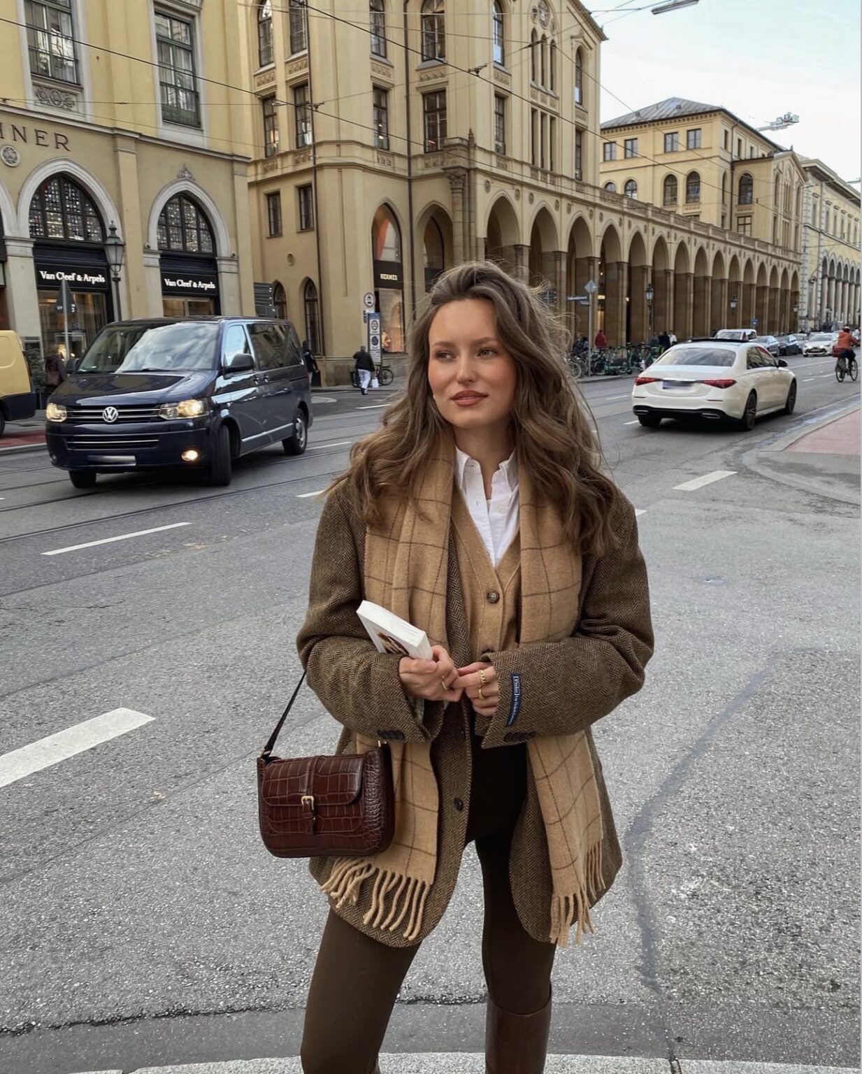 30 Cozy Fall Outfit Ideas You'll Want to Copy ASAP