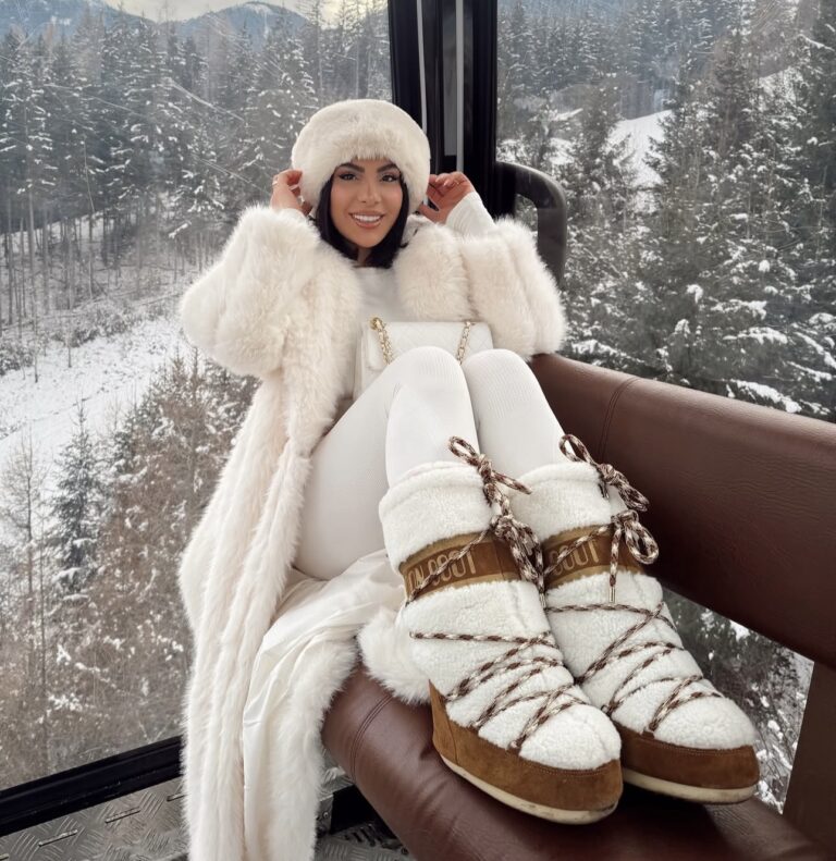 30 Cozy Winter Outfit Ideas to Stay Warm & Stylish