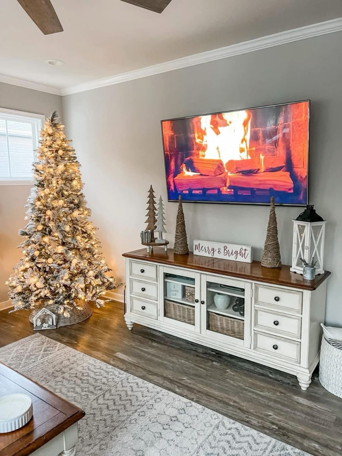 20 Cozy Christmas TV Stand Decor Ideas You'll Love