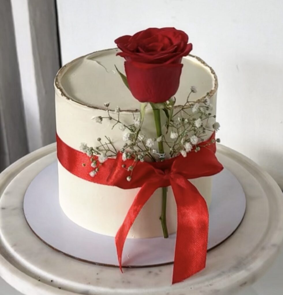 30 Super Cute Valentine's Day Cake Ideas You'll Love
