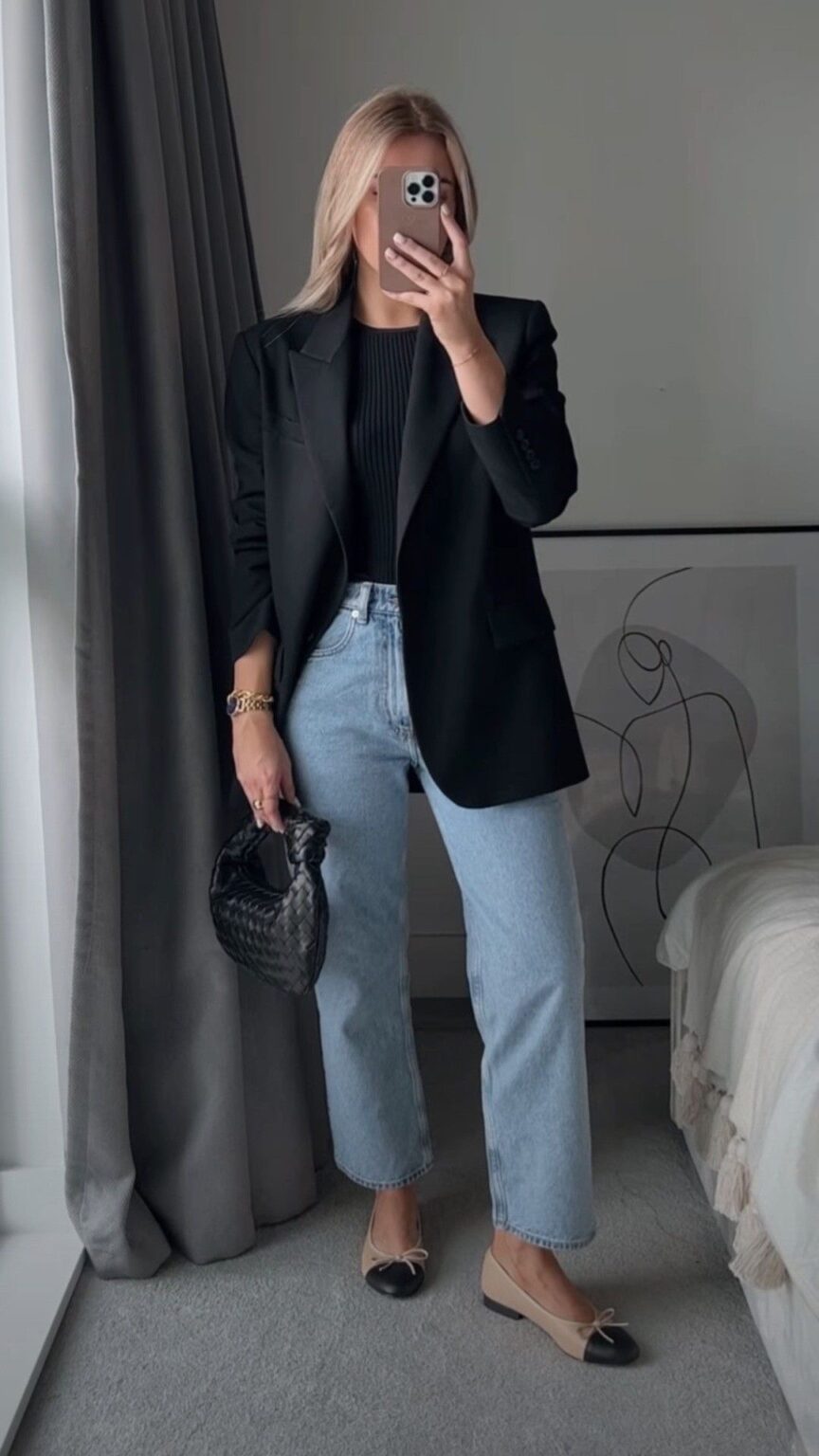 27 Smart Casual Outfits for Women That Are Perfect for Work