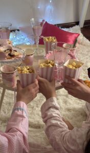27 Fun Girls' Night at Home Ideas for the Perfect Night